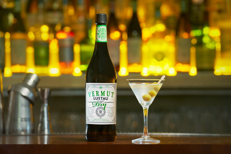 Vermut: origen, historia, variedades y combinaciones