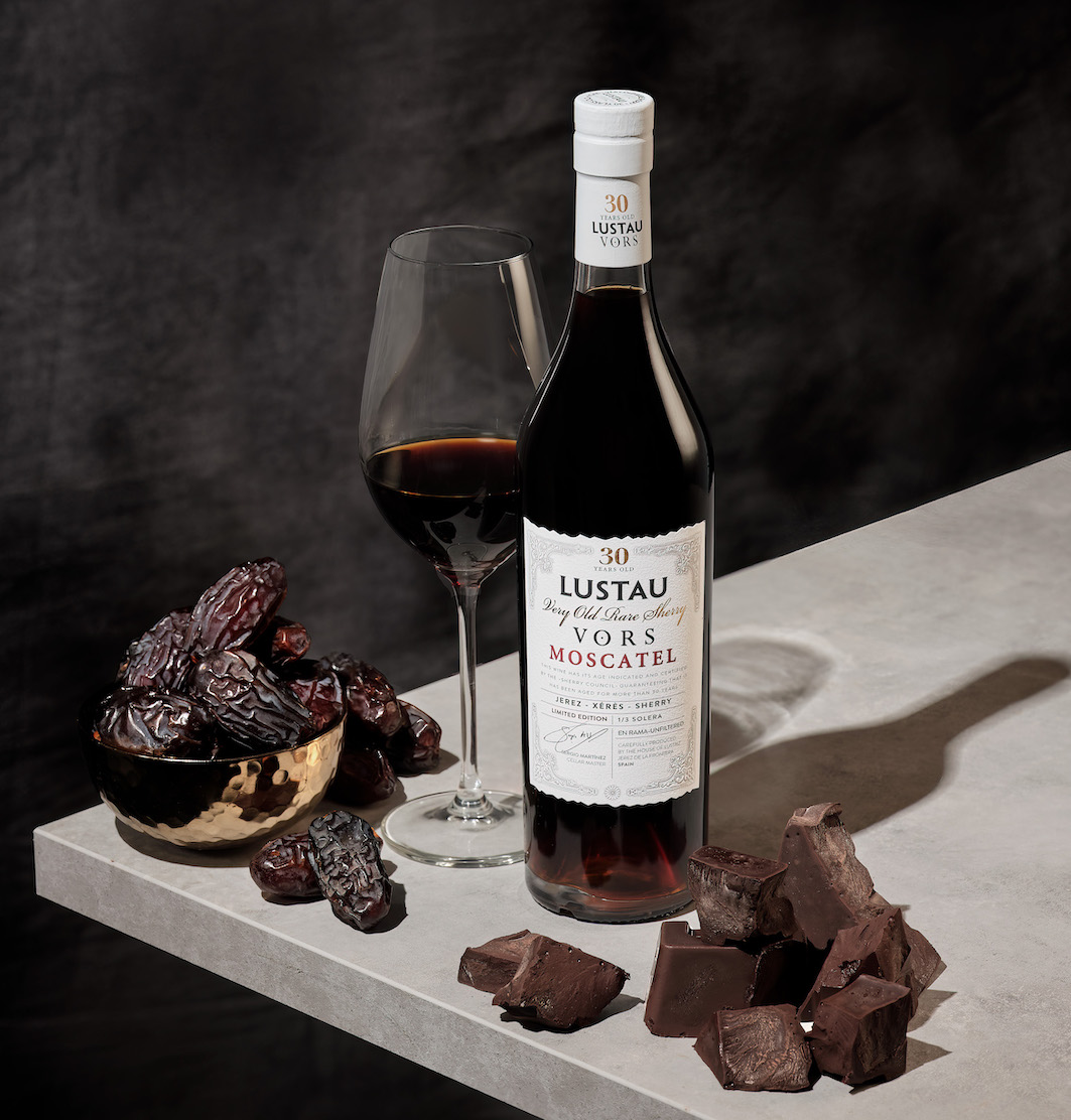 Lustau amplía su gama de vinos más prestigiosa con el lanzamiento del ...